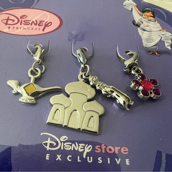 Disney | Accessories | Disney Store Exclusive Aladdin Jasmine Princess ...